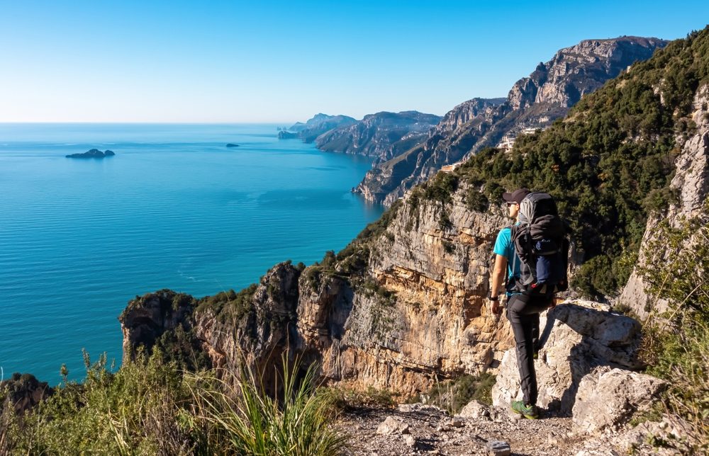 5 trekking vista mare tra macchia mediterranea, vulcani e antiche miniere